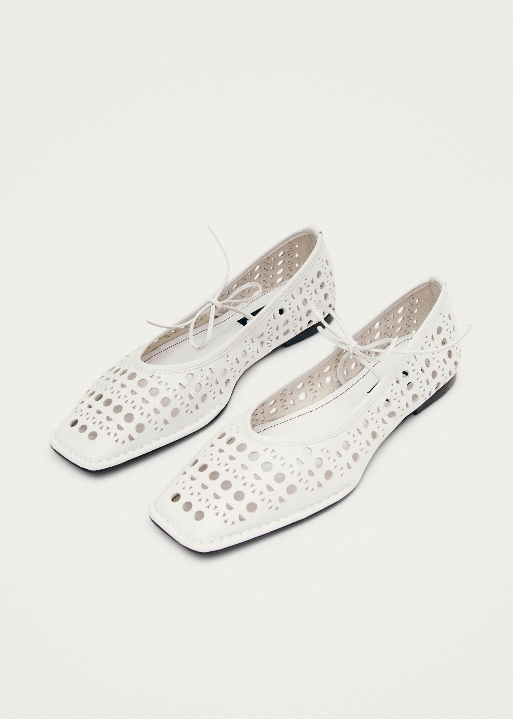 Sway Slit White Leather Ballet Flats | ALOHAS